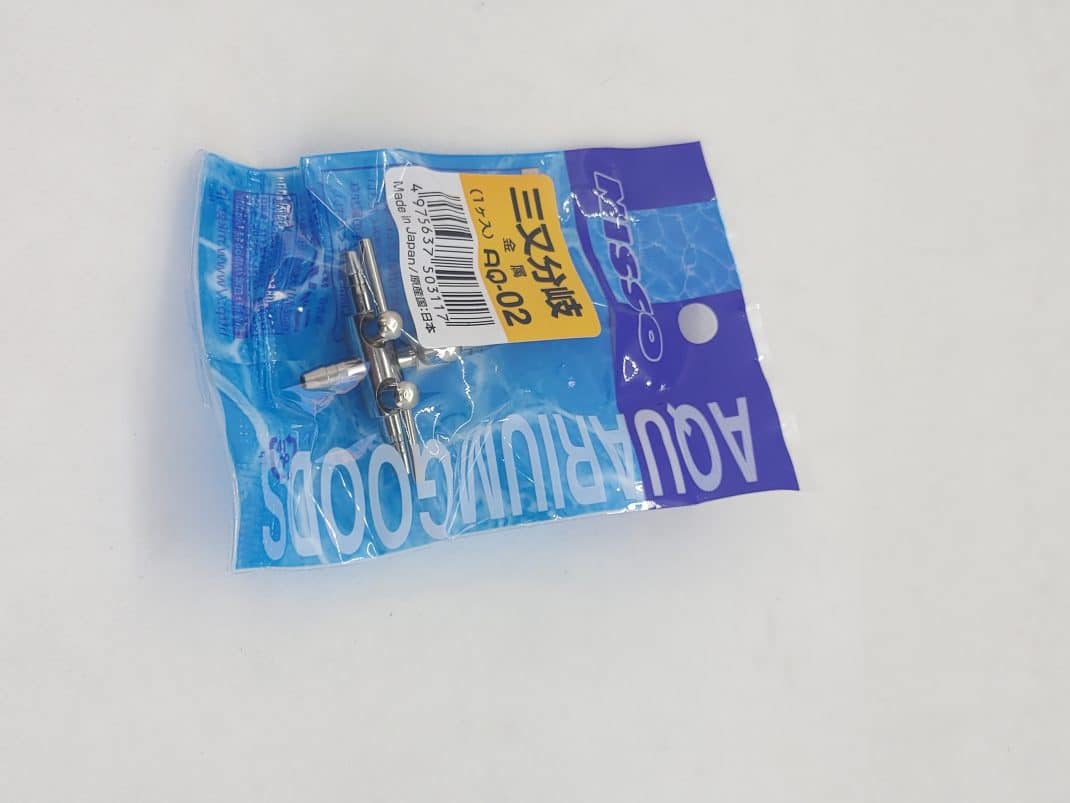 Nisso Air line Splitter with Valve – 3 Way – Aqua Premium